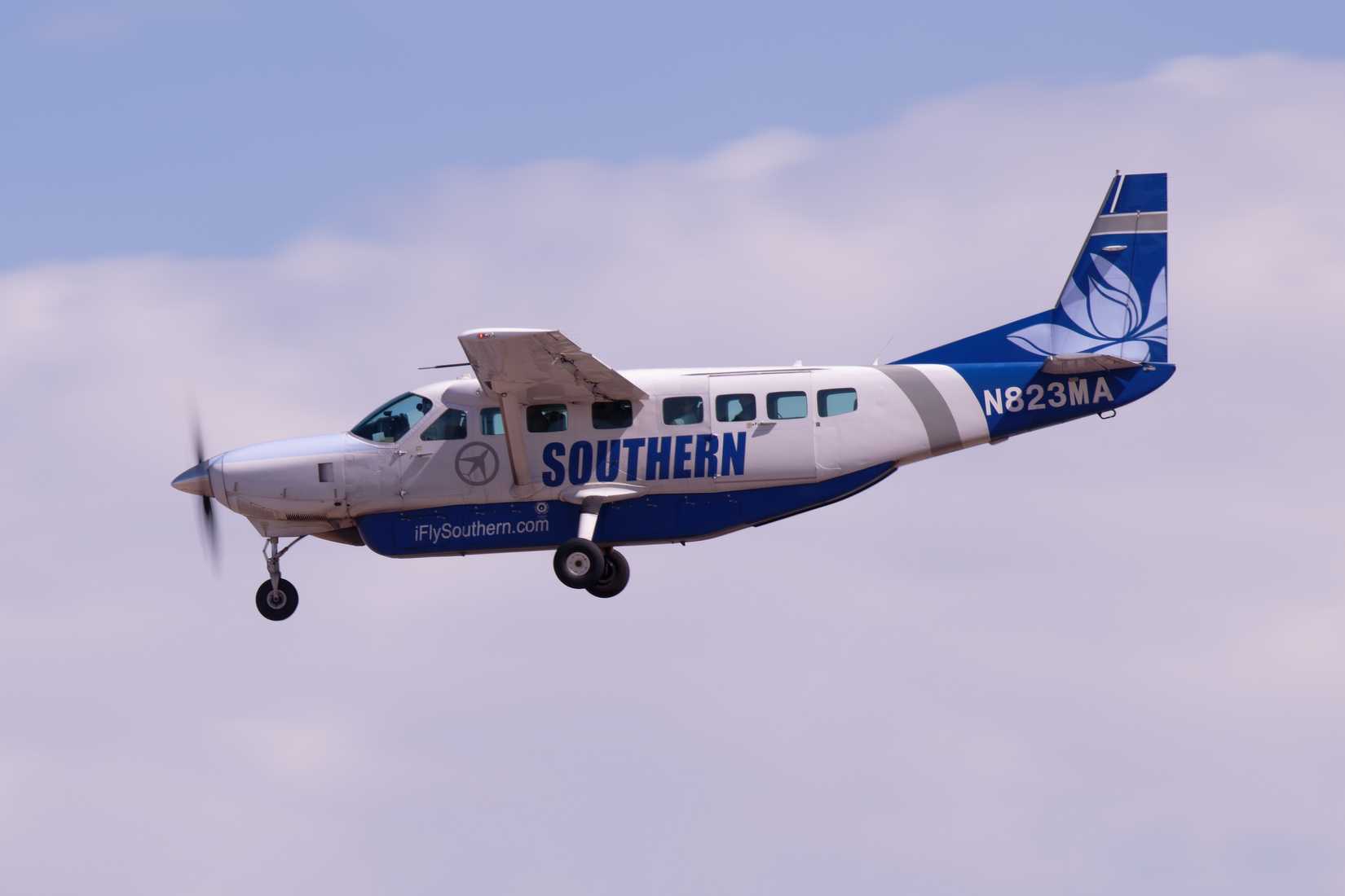 What Aircraft Does Southern Airways Express Operate?