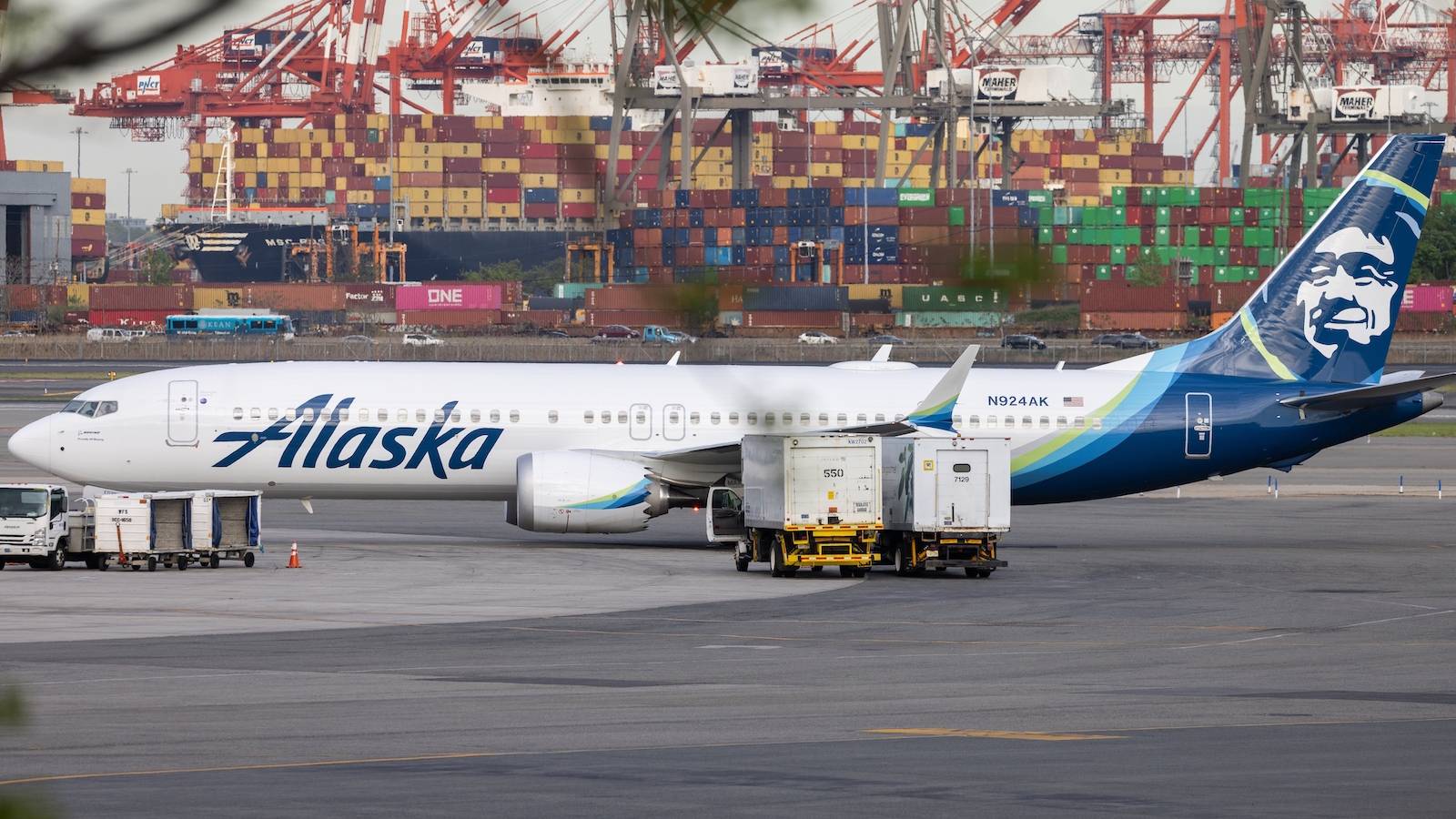 Alaska Airlines Grounds Entire Boeing 737 MAX 9 Fleet After Blowout Incident