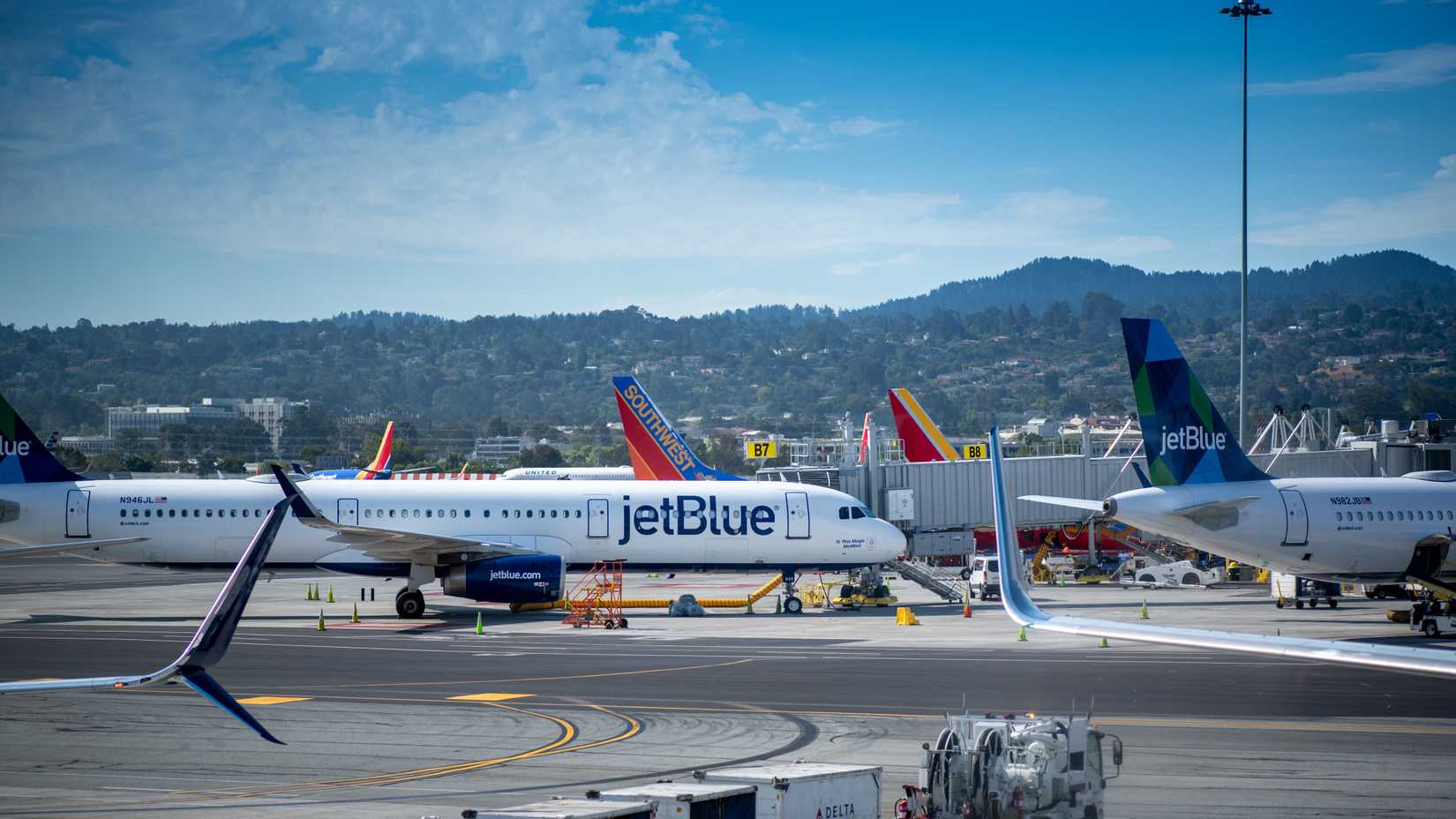 San Francisco International Airport: 5 Things Passengers Should Know ...