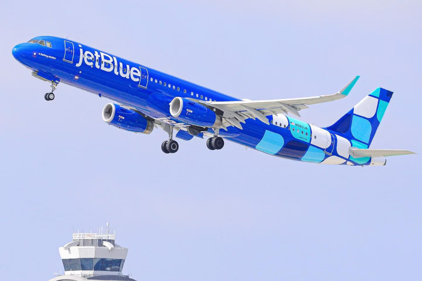 Wow: 5 Unique Airline Liveries That Make A Colorful Splash All Over The ...