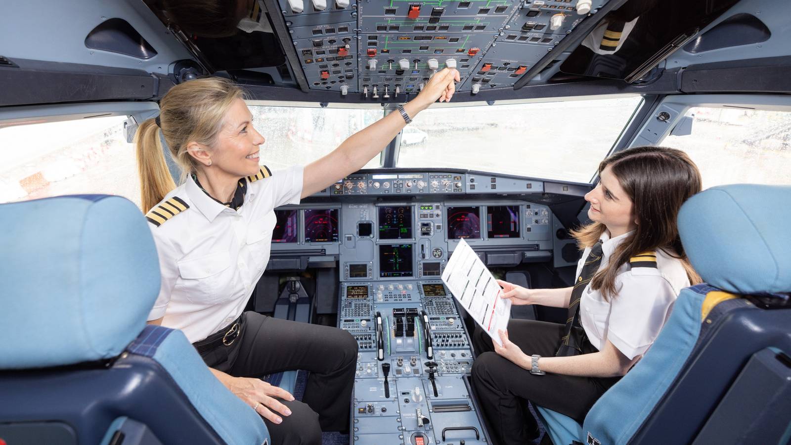 Time For Change: What Training Do Pilots Undertake After Switching ...
