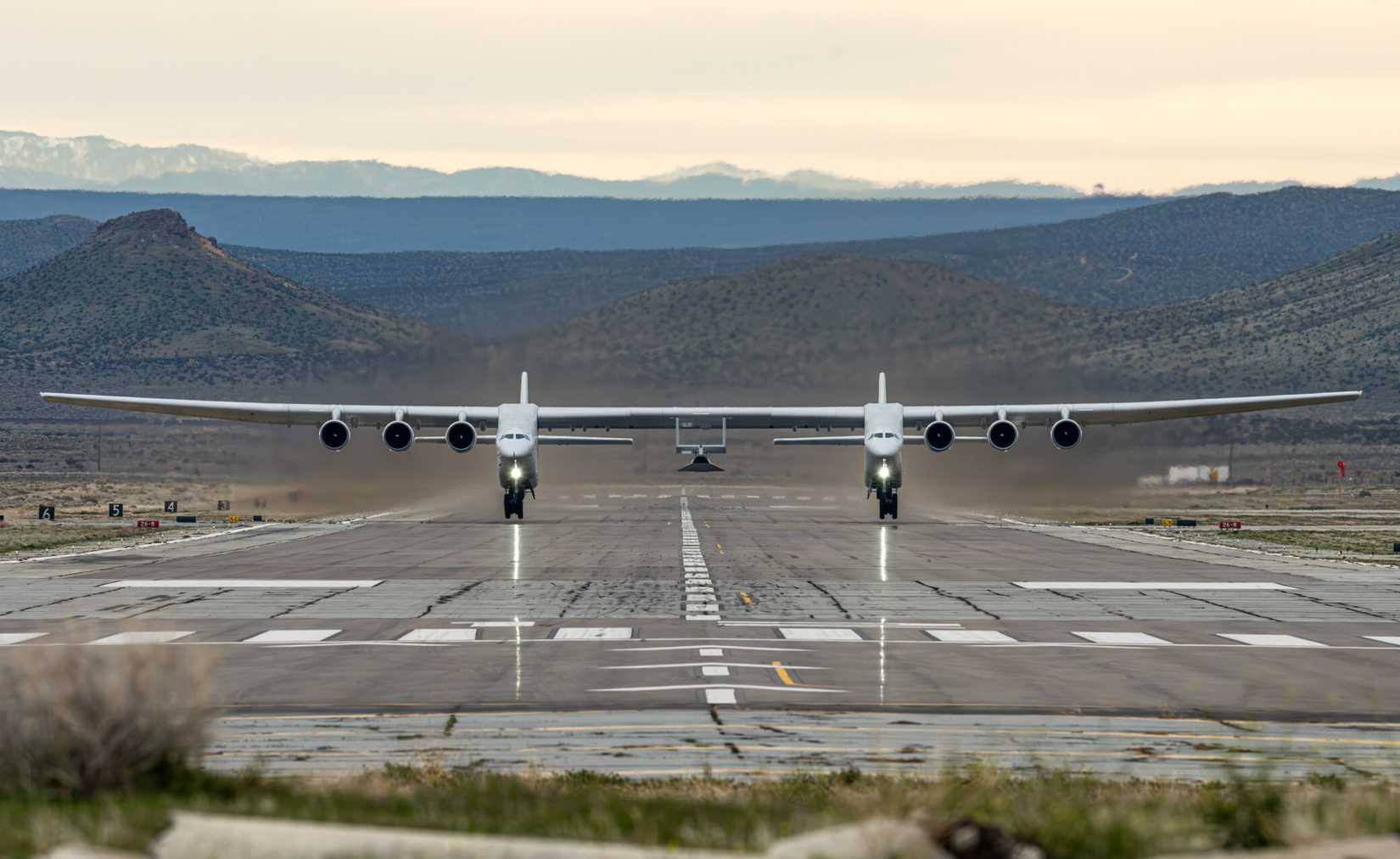 How 2 Boeing 747s Were Stripped Down To Build The Massive Stratolaunch
