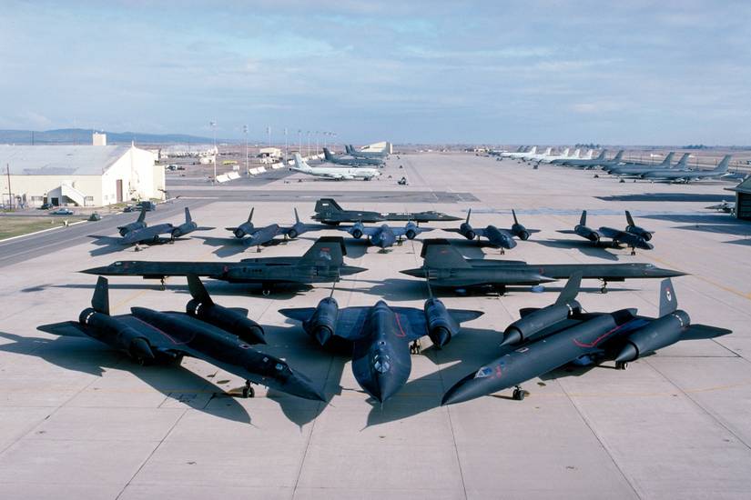 History: How The Lockheed SR-71 'Blackbird' Continued To Set Records ...