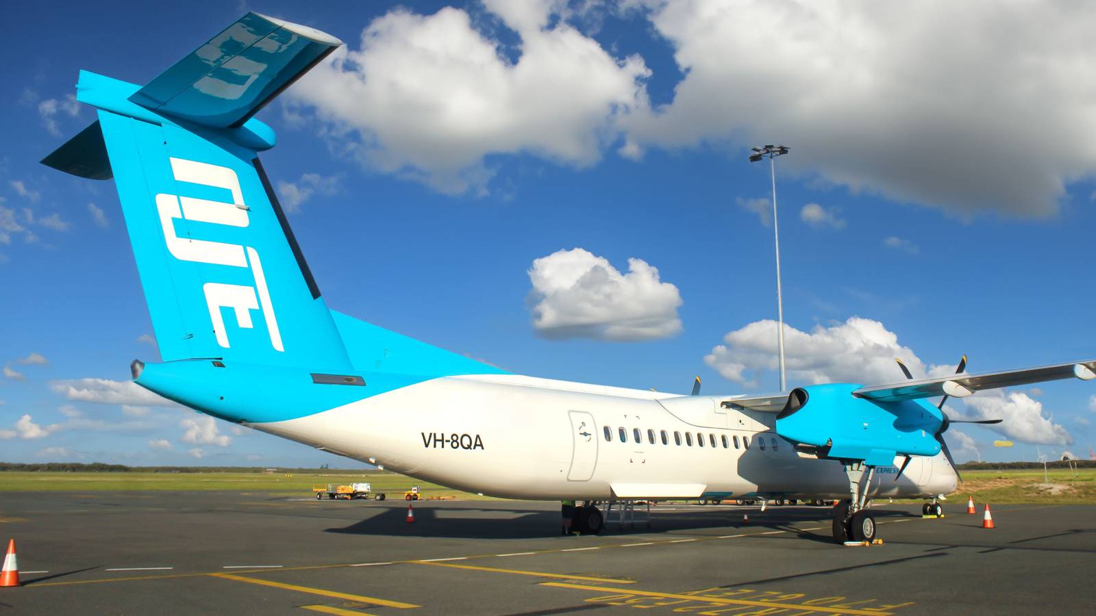 Rex Group National Jet Express Adds De Havilland Dash 8 Queensland Services