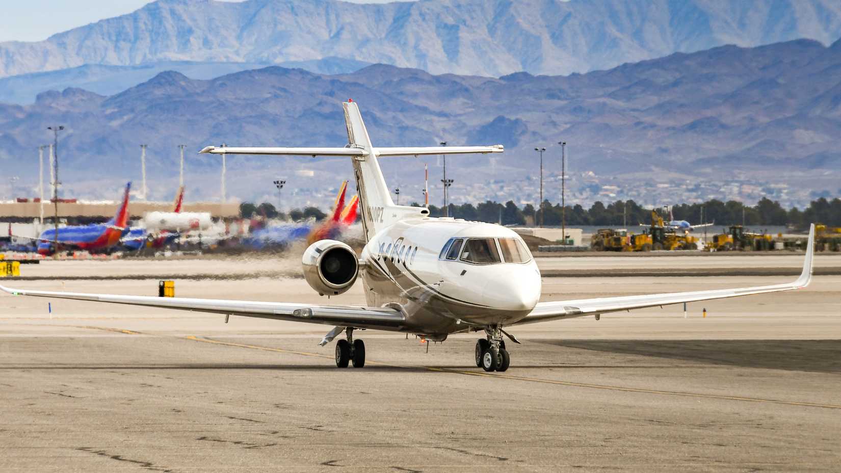 Exploring The Market: 5 Midsized Business Jets