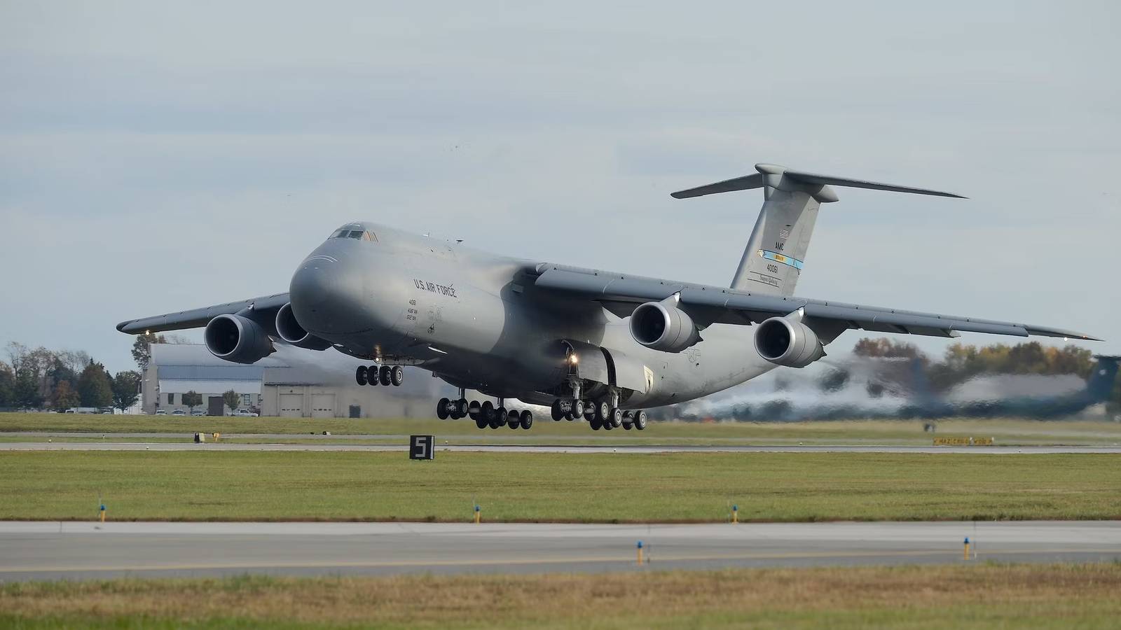 Bigger & Better: 5 Fast Facts About The Lockheed C-5M Super Galaxy