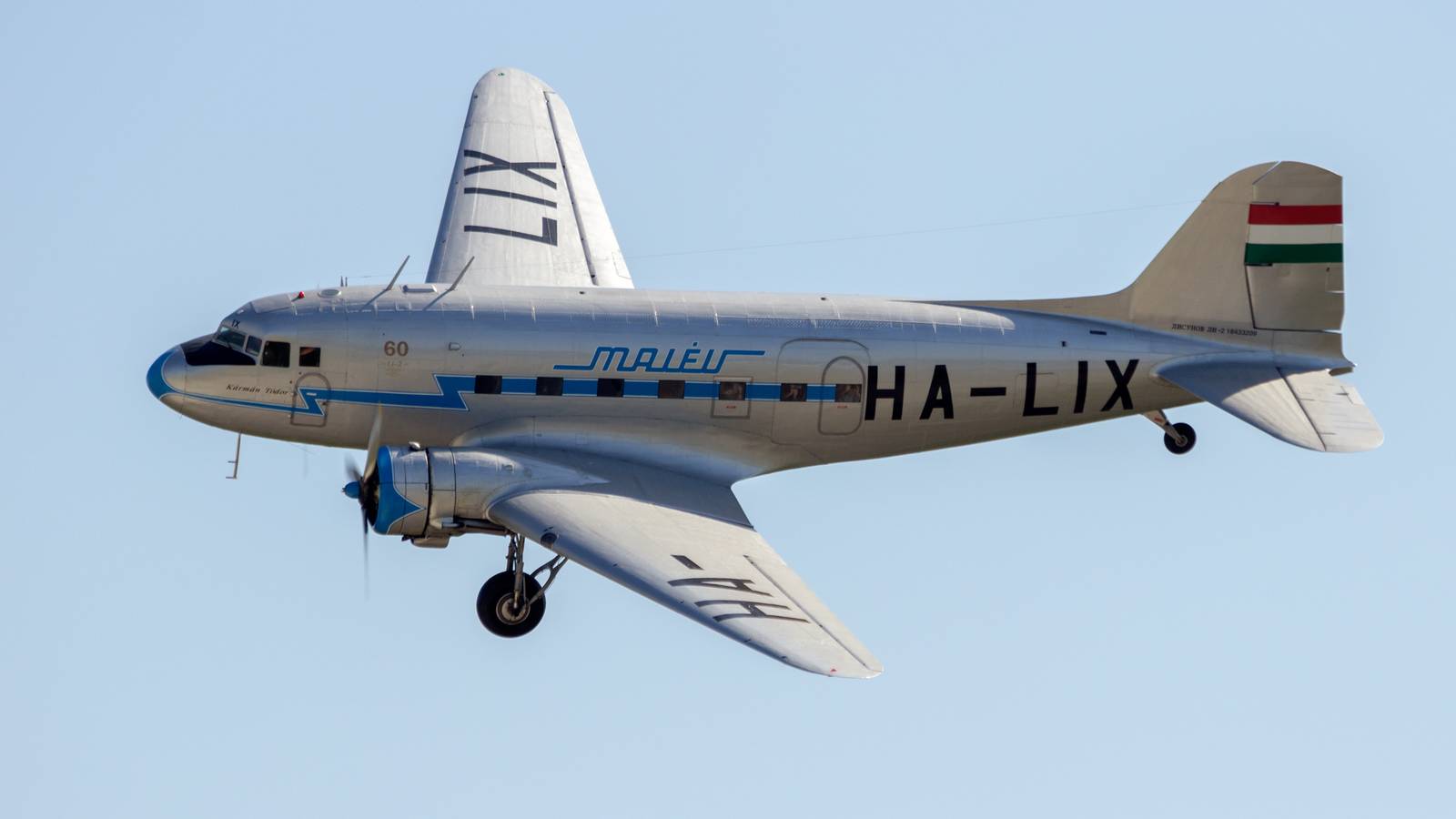 Soviet DC-3: The Story Of The Lisunov Li-2