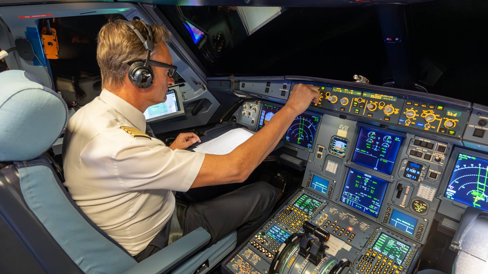 Cockpit Buttons: How Do Pilots Remember Them All & Which Are The Most ...