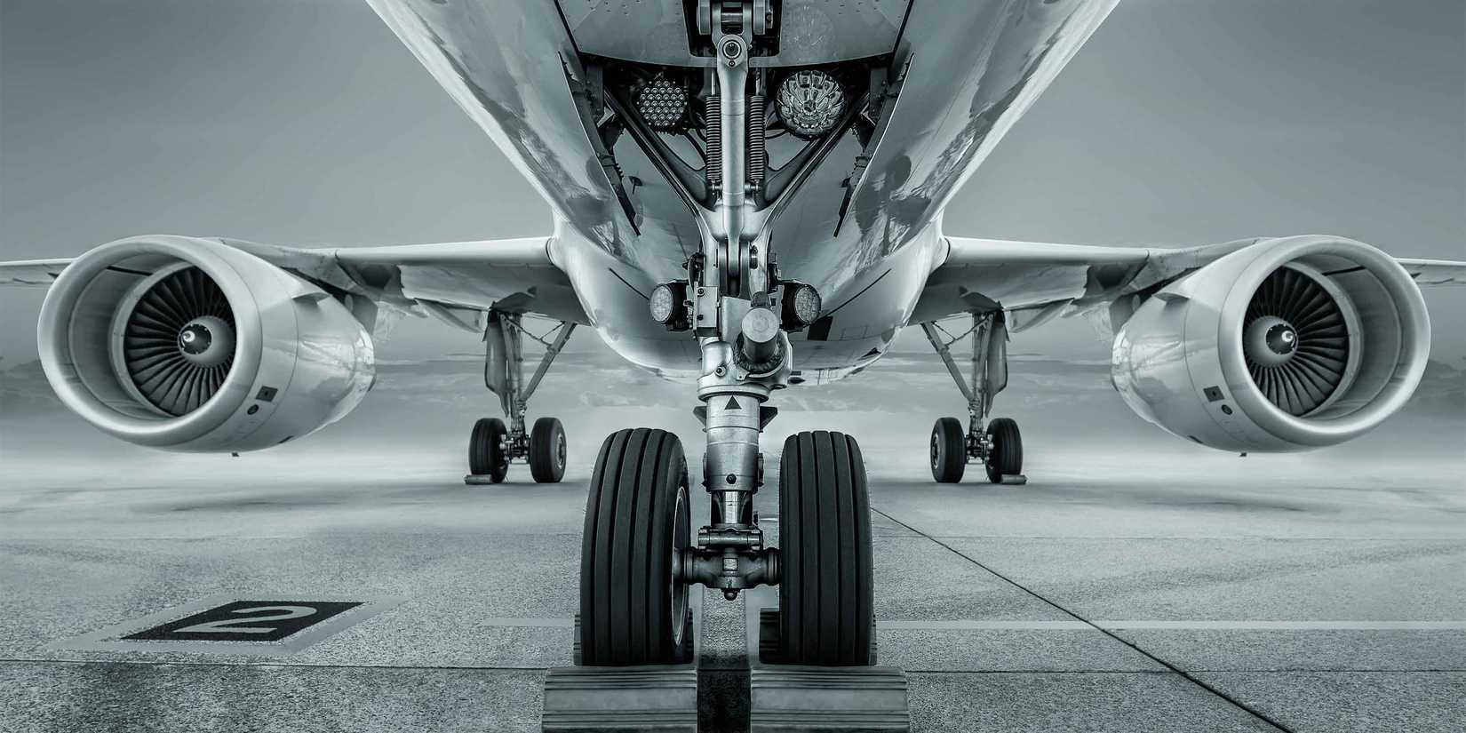 What Can Pilots Do When The Landing Gear Fails On Passenger Aircraft?