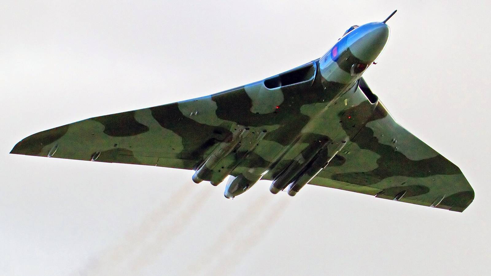 What Causes The Avro Vulcan Bomber's Iconic 'Howl' Sound?