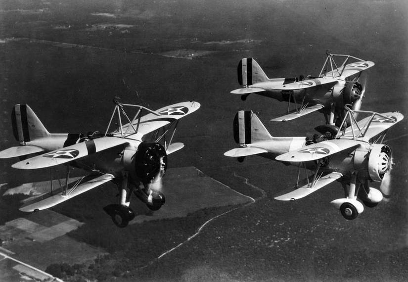 Curtiss F9C Sparrowhawk: The US Biplane Fighter That Was Carried By ...