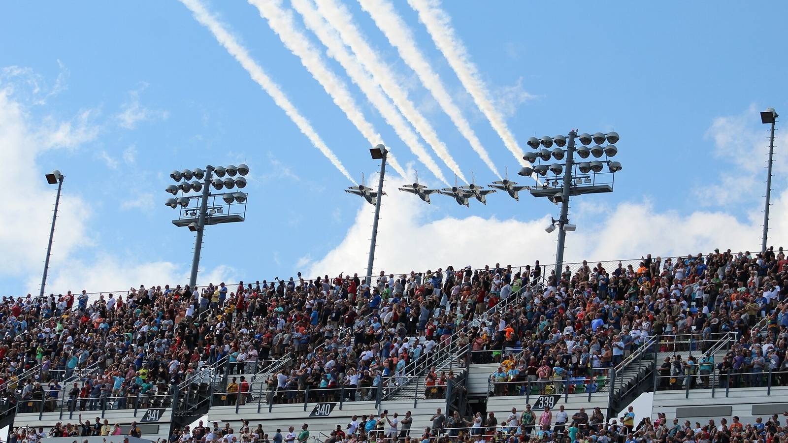Aircraft Over Sports Stadiums: How Are Military Flyovers Arranged?