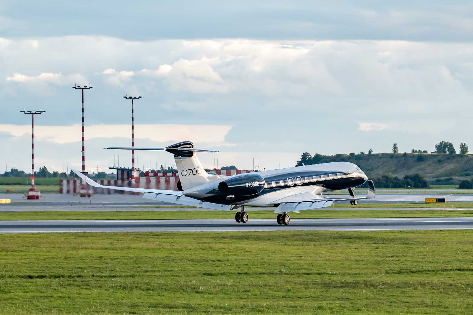 What Is The Fastest Gulfstream Jet?