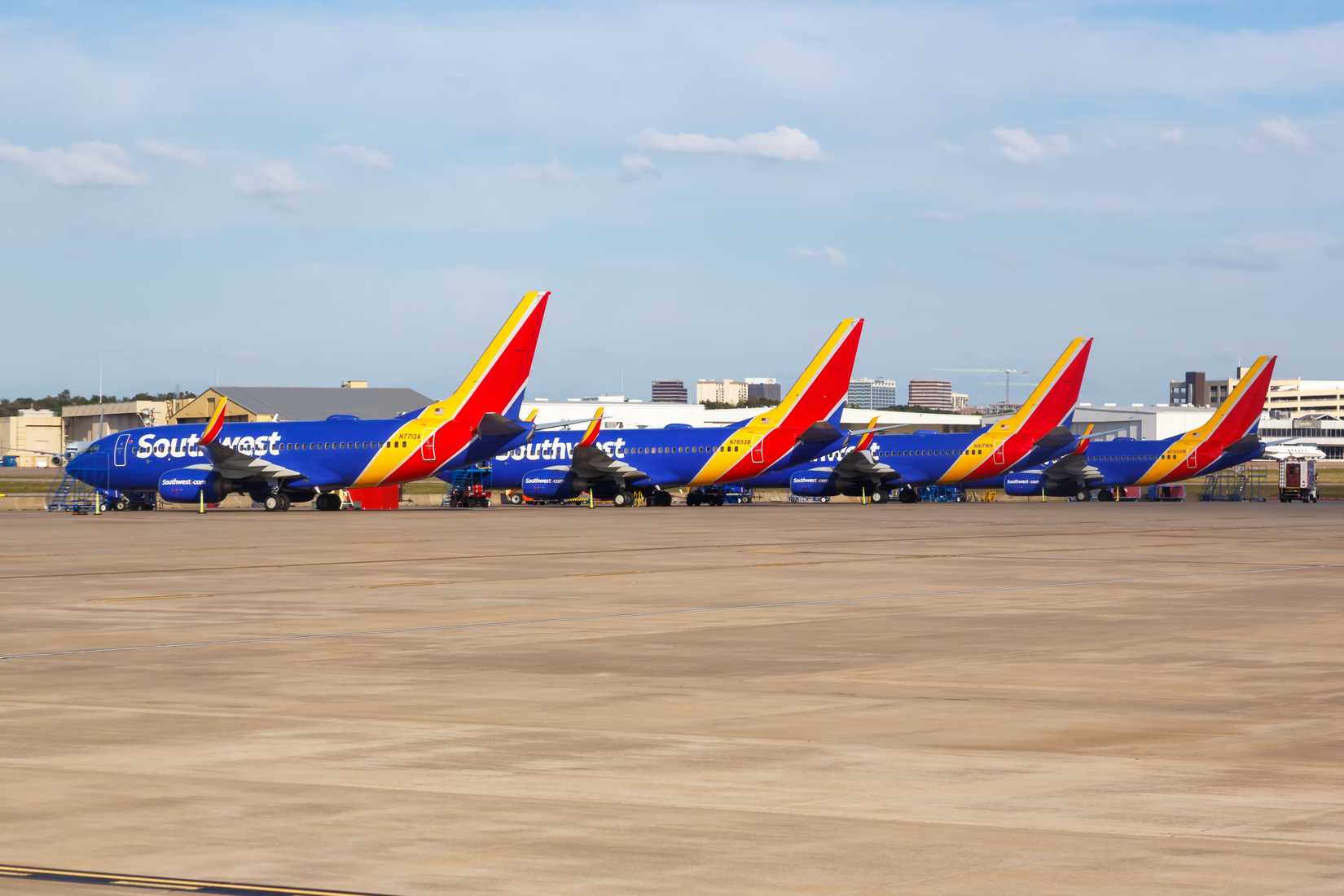 What Factors Influence The Planes That Airlines Order?