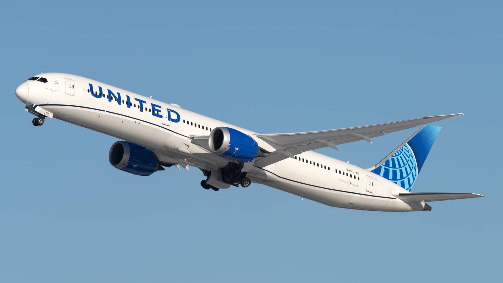 NTSB Shares Preliminary Report Over United Boeing 787 Engine Failure In ...