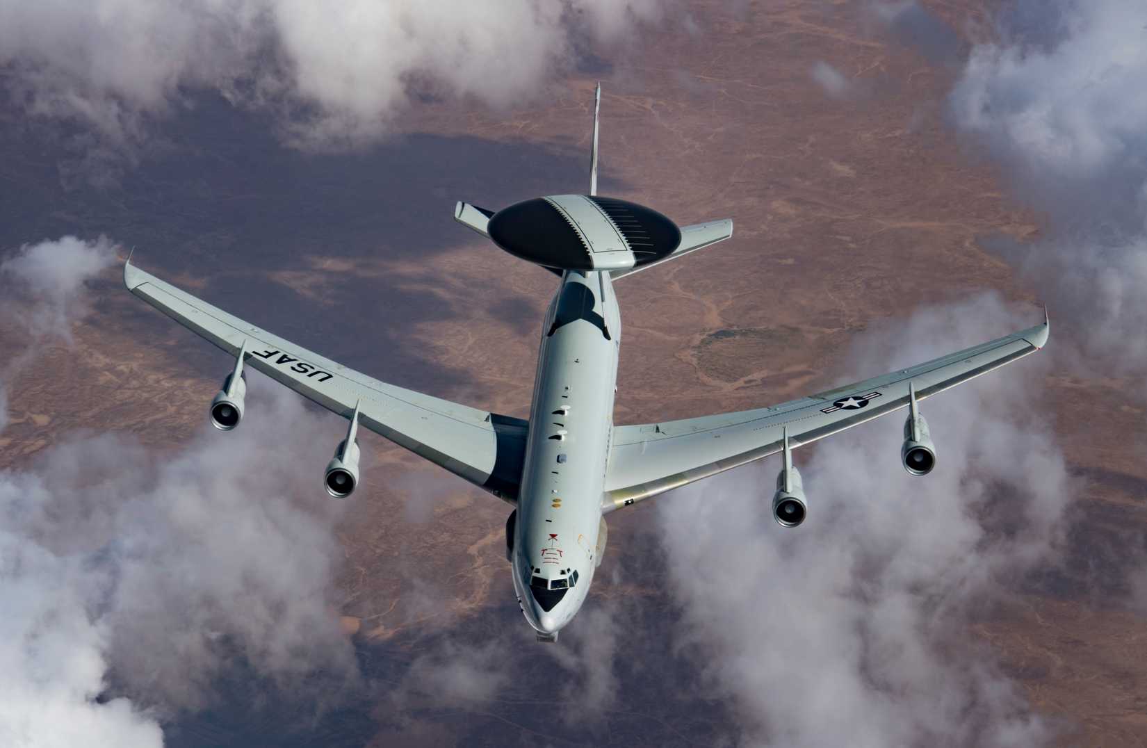 What You Need To Know About The USAF E-3 Sentry Military Jet Radar