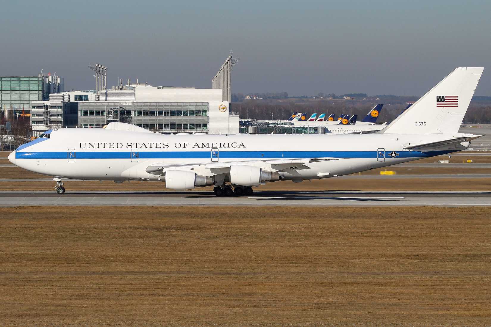 The Doomsday Plane: 5 Facts You Should Know About The Secretive USAF E ...