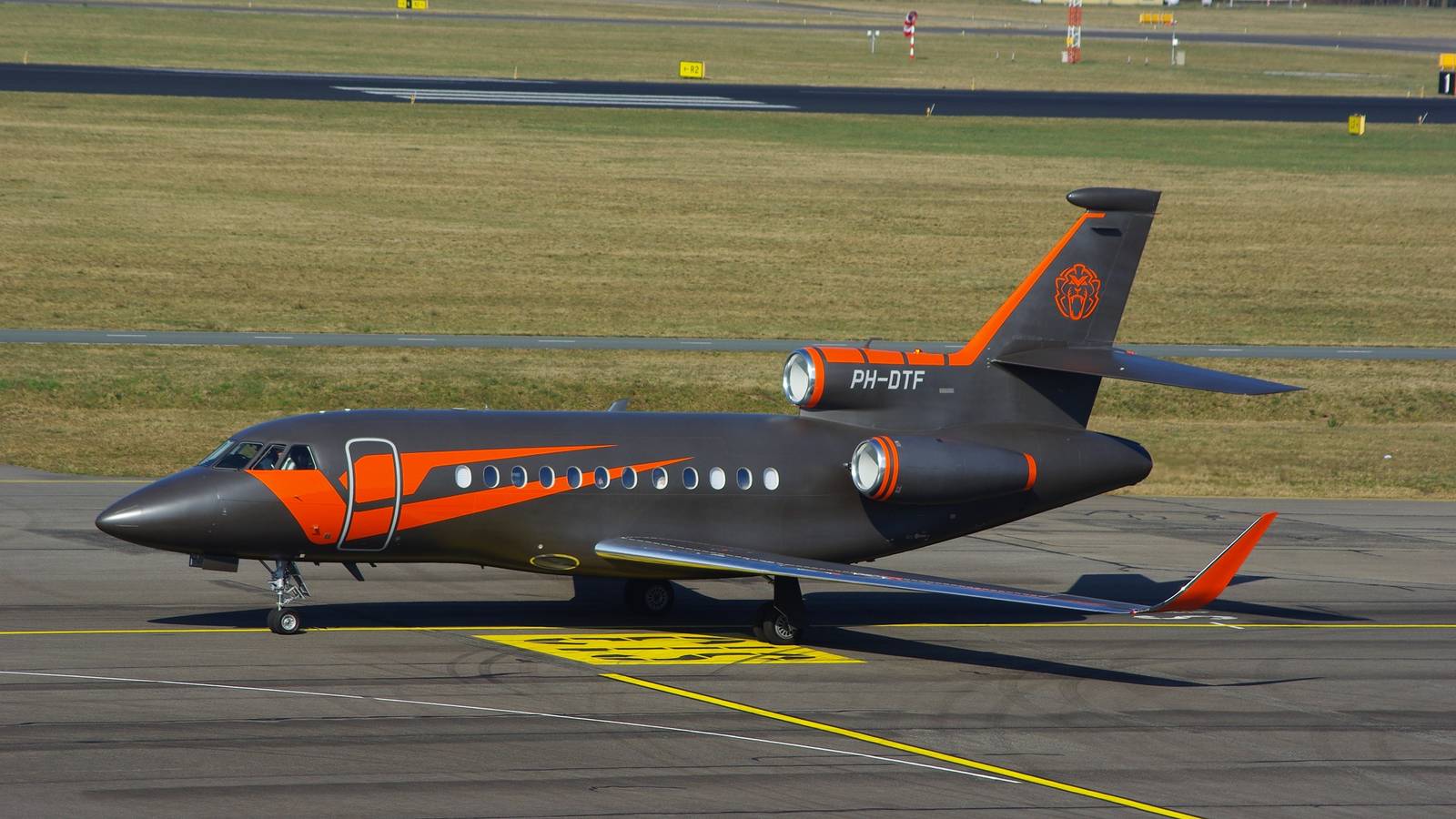 Max Verstappen's Dassault Falcon 8X