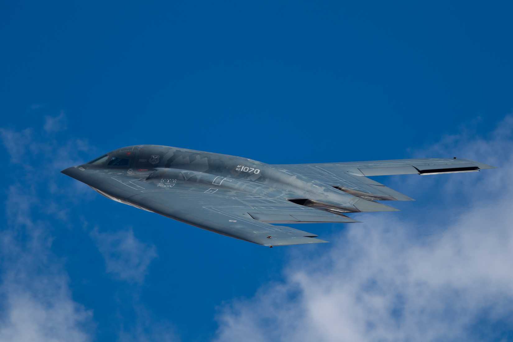 US Air Force Awards Northrop Grumman $7 Billion To Keep B-2 Spirit ...