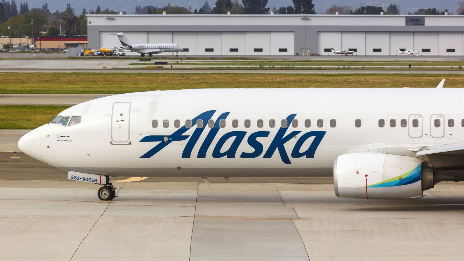 Alaska Airlines 'upgrade unlocked' Promotion Grants Random Passengers ...