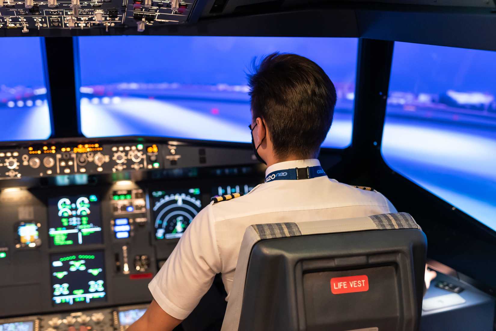 Why Have Single-Pilot Operations Become Such A Hot Topic In Aviation ...