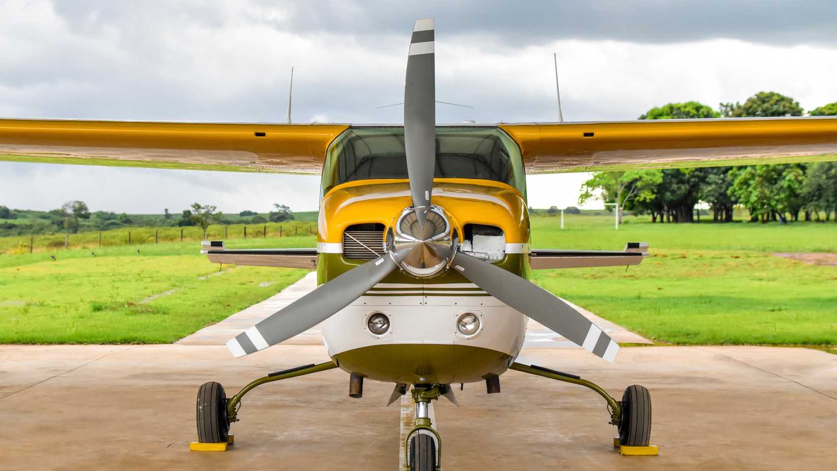 Pressurized Cessna? A Guide To The Cessna 210 Centurion