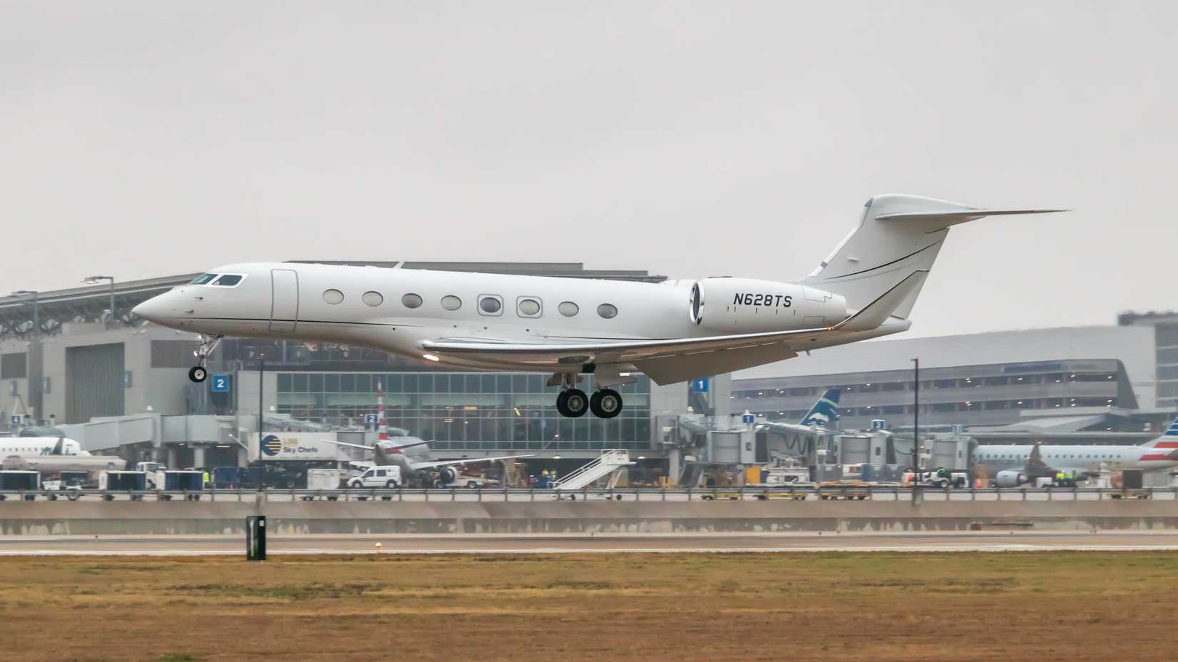 Across The US: The Top 6 States With The Most Private Jet Flights