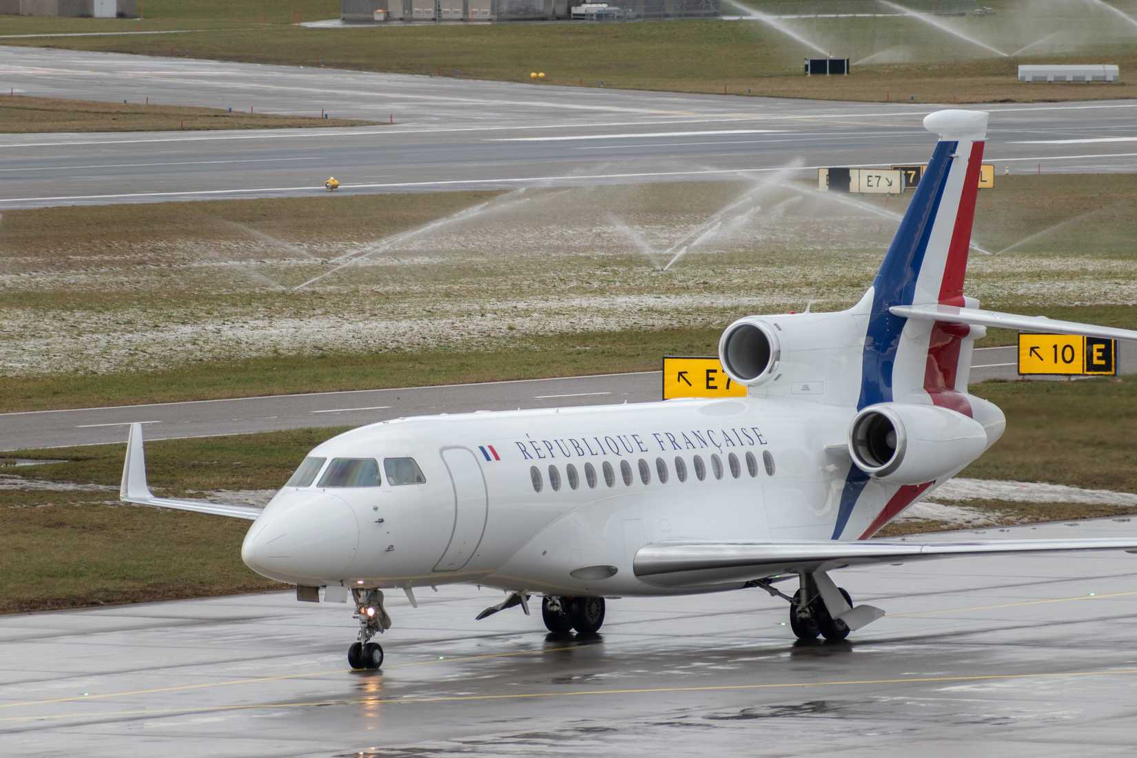 The Private Tri-Jet: A Guide To The Dassault Falcon 900