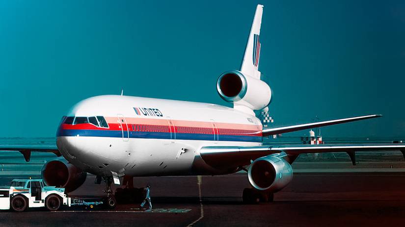 Why Did McDonnell Douglas Build The DC-10 With 3 Engines?