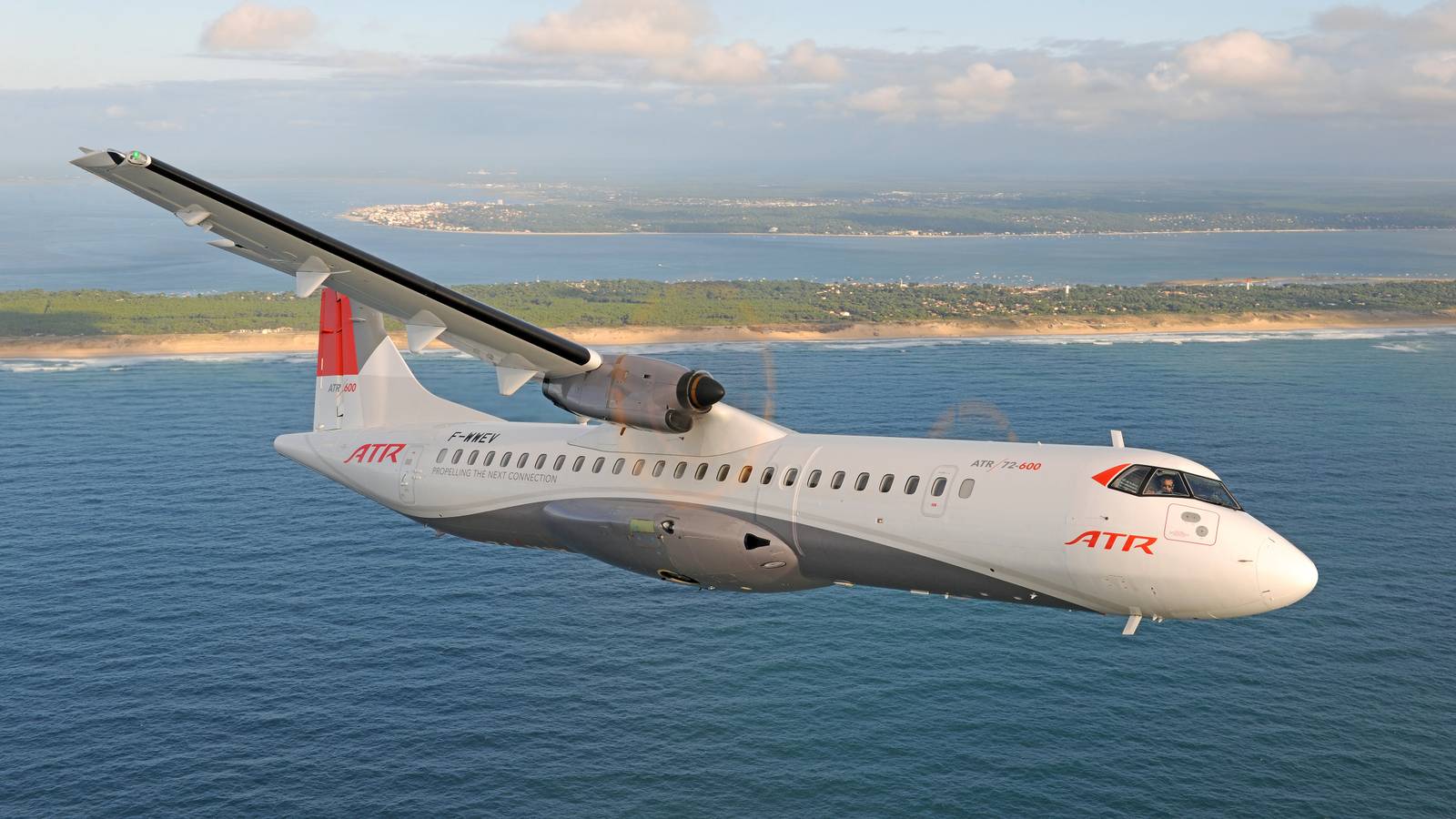 ATR Reveals Details Of Its 1st All Business Class 72-600