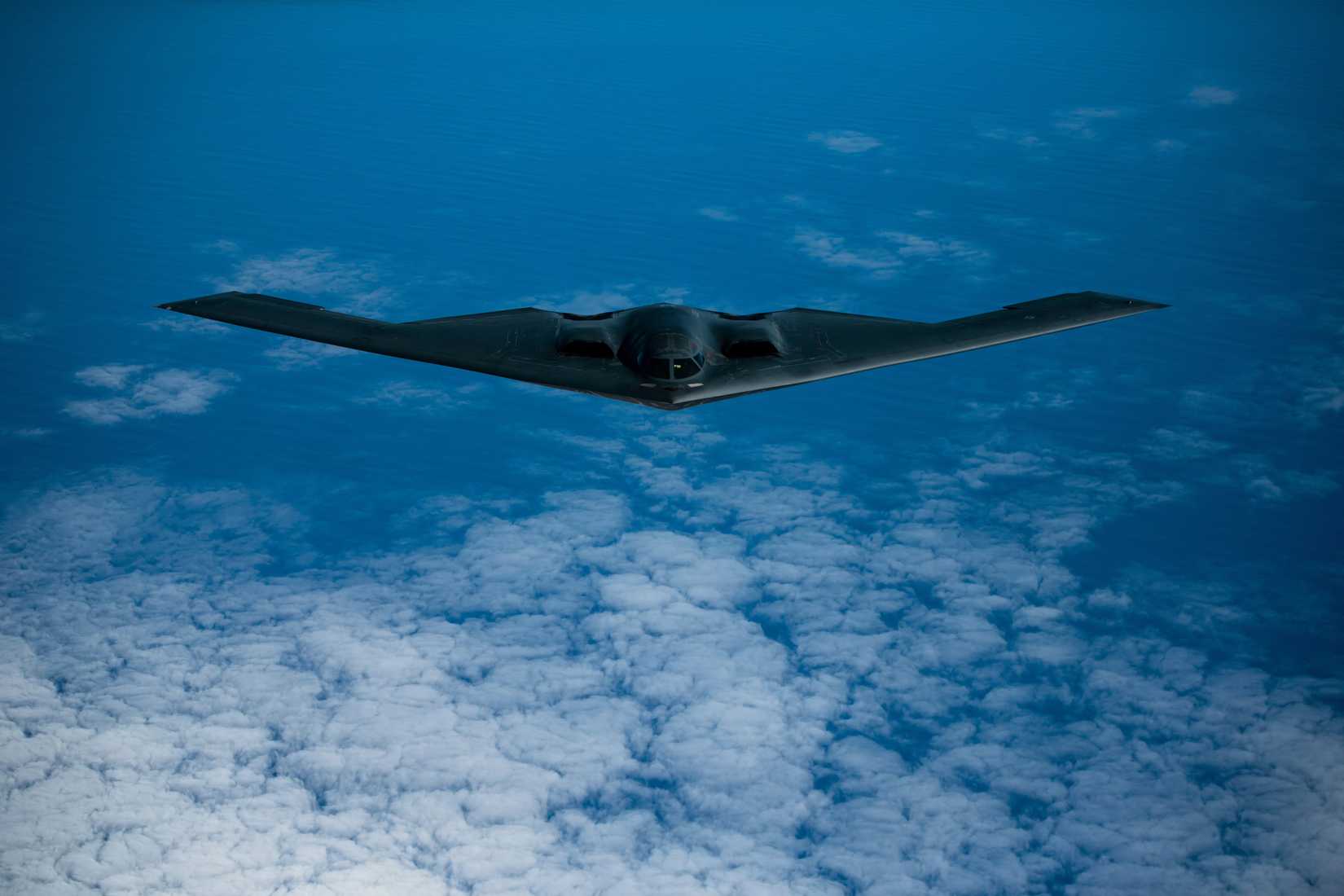 Only 19 Remain: USAF Finds Crashed $2 Billion B-2 Spirit Stealth Bomber ...