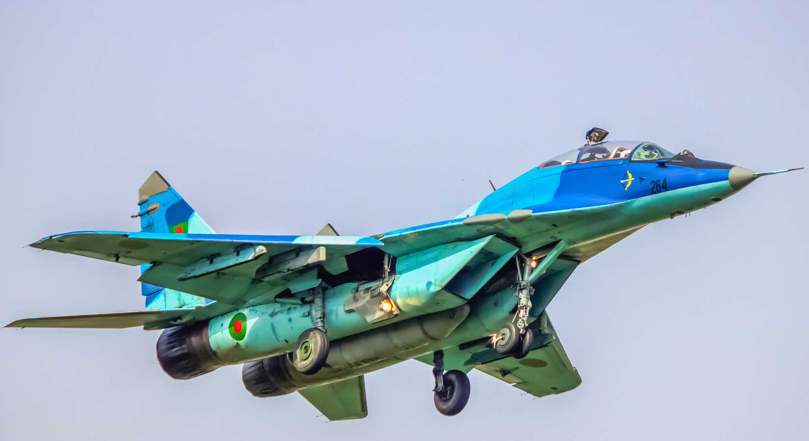 What's The Fastest Fighter Jet Currently In Service?