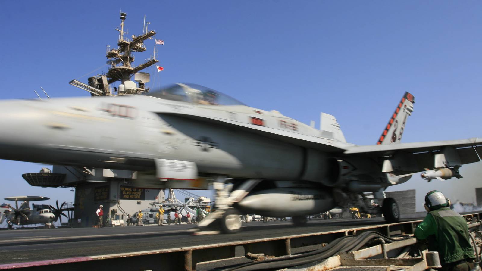 USS 'Ike' Female F/A-18F Naval Aviator Makes 1st US Air-To-Air Kill Of ...