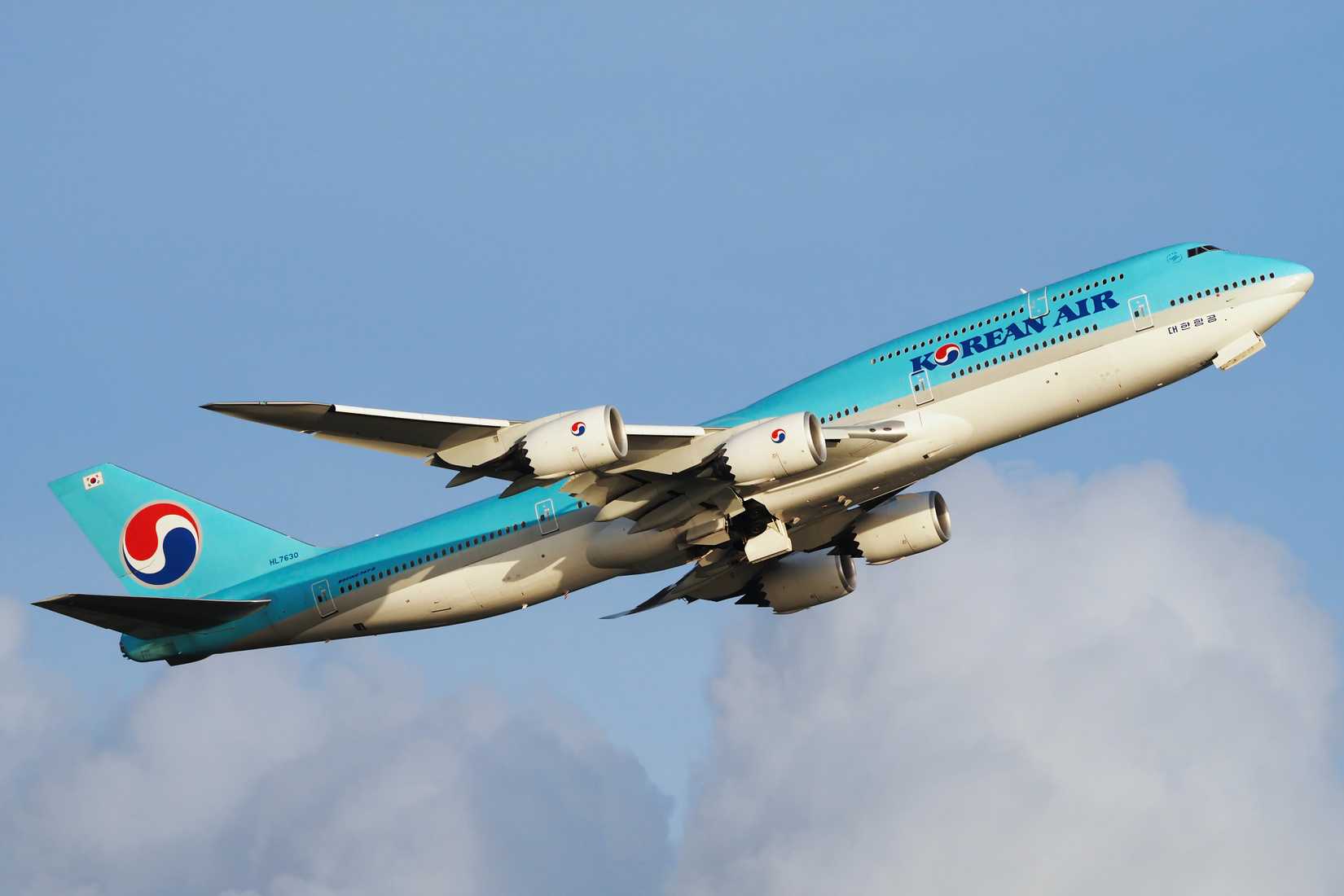 Airbus A380 Vs. Boeing 747: How Do They Compare On Ultra-Long-Haul Flights?
