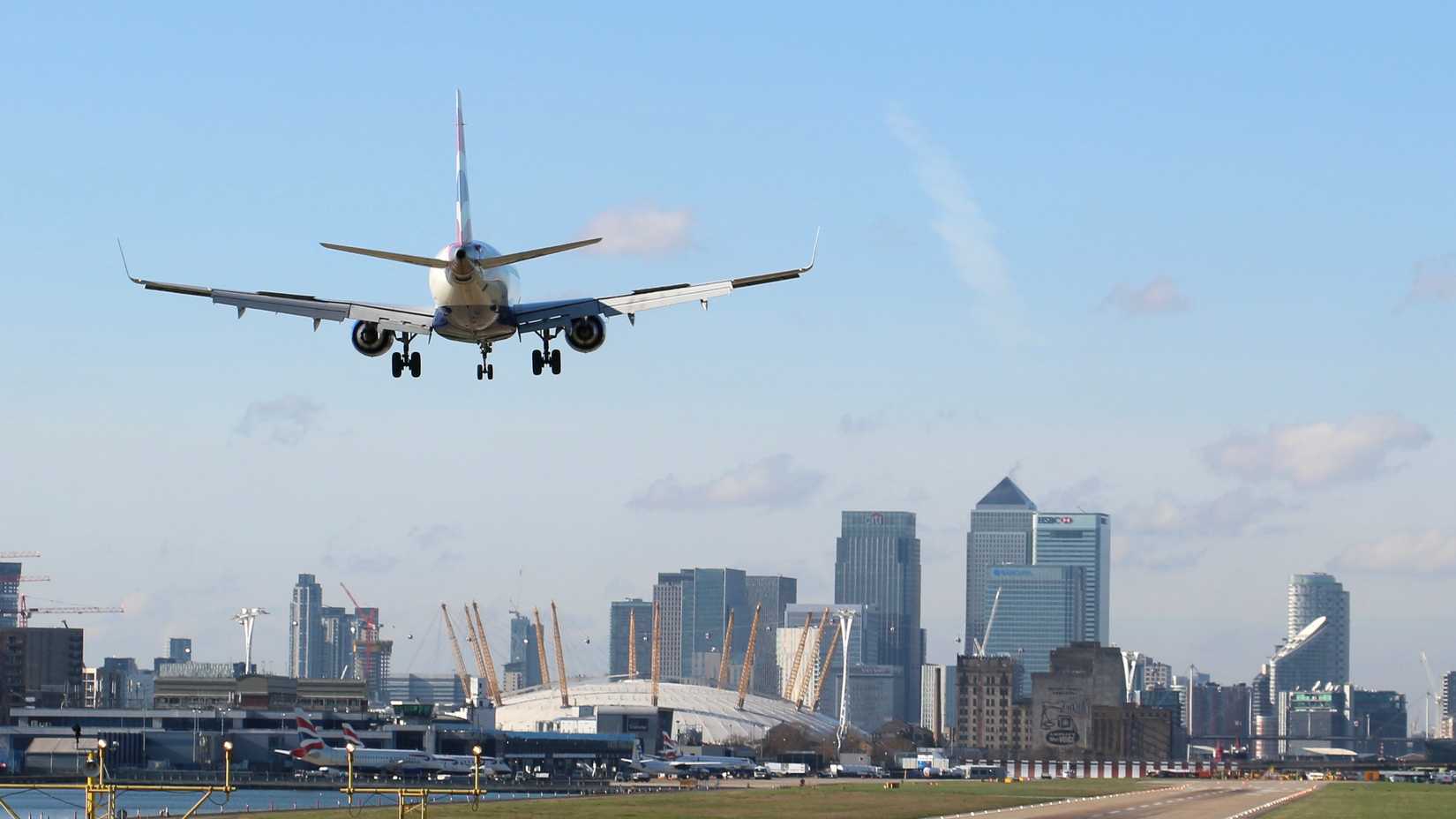 Which Airports In The World Require Steep Approach Certification?