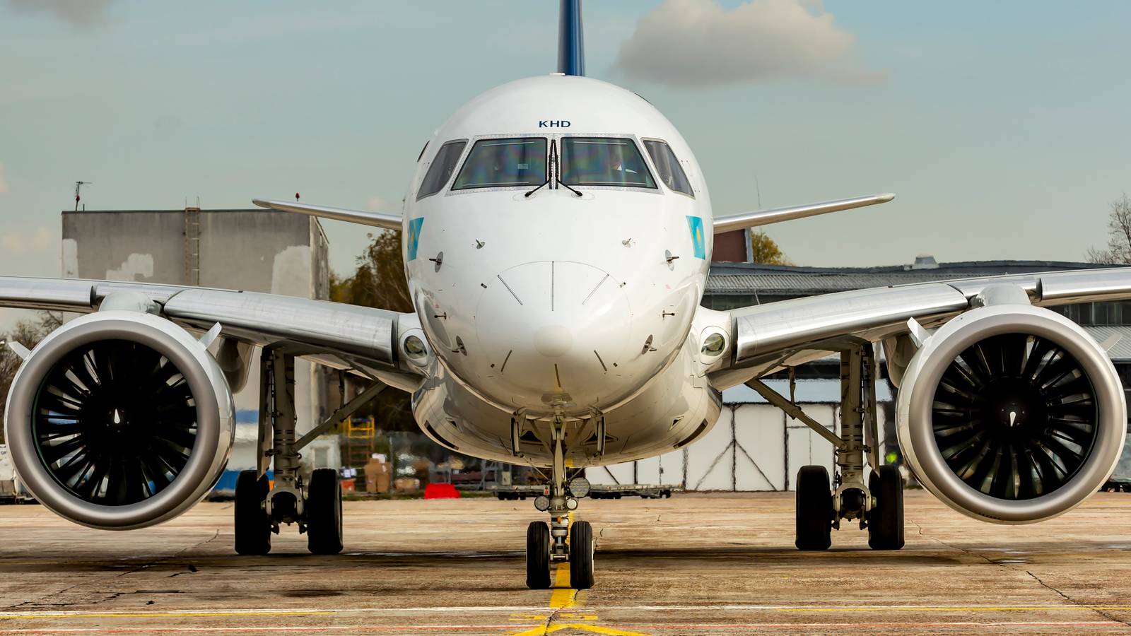 Embraer Plans To Announce Upgrades To E175 & E2 Family Aircraft At The ...