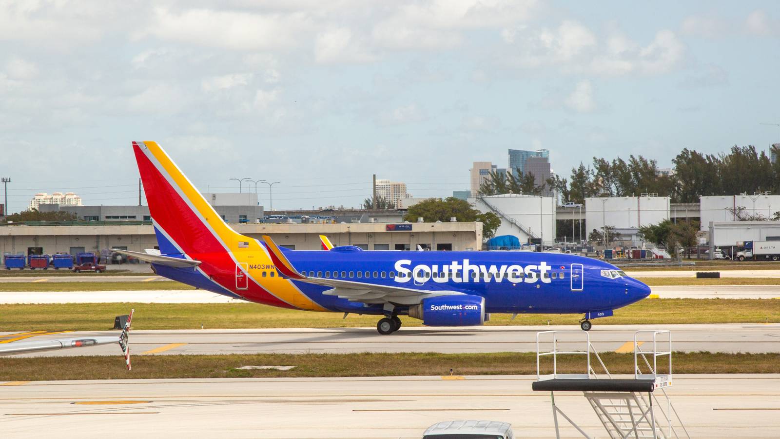 Southwest Airlines Investigates Viral Video Capturing Passenger Inside ...