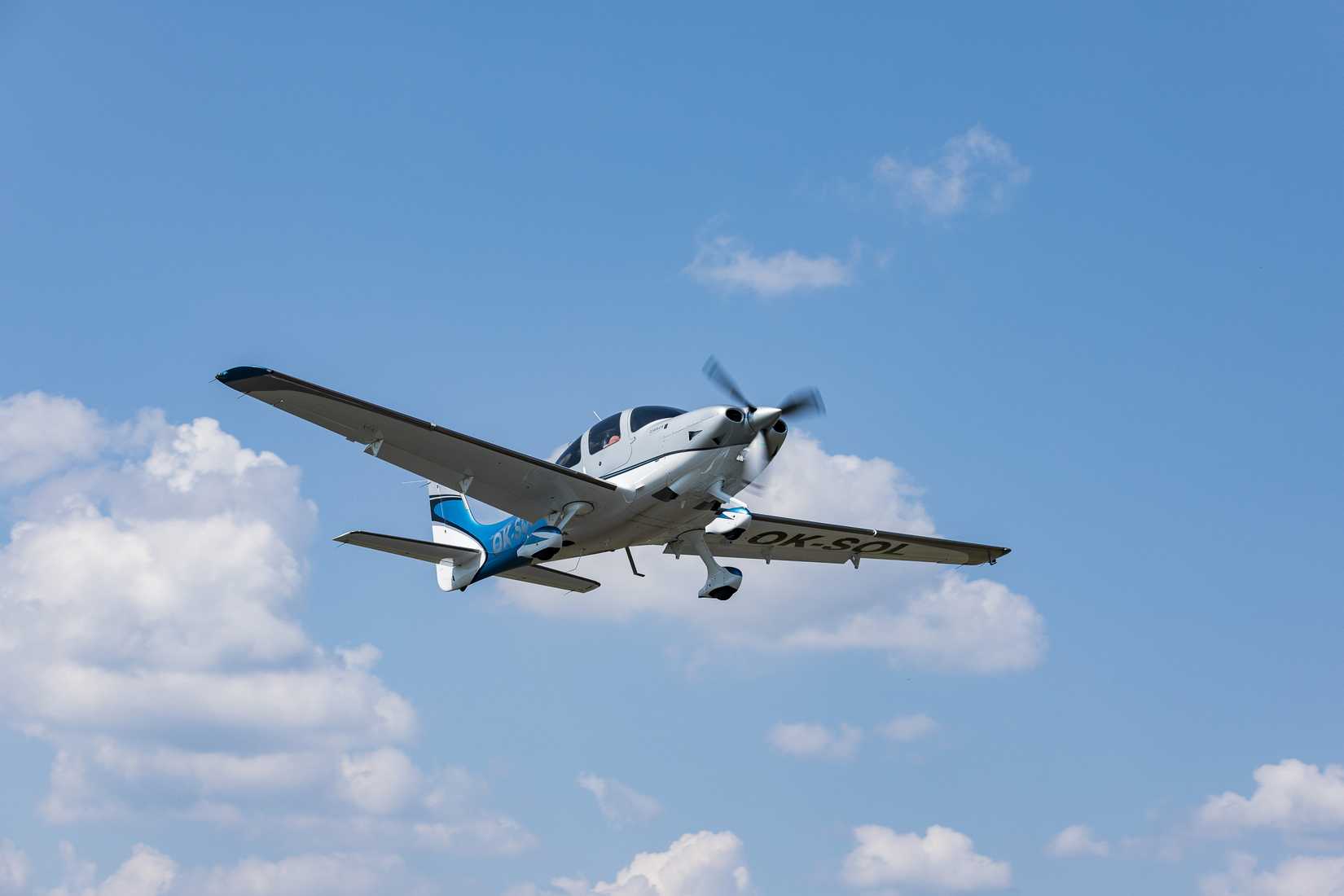 Cirrus SR22 Crashes Near North Carolina's Outer Banks