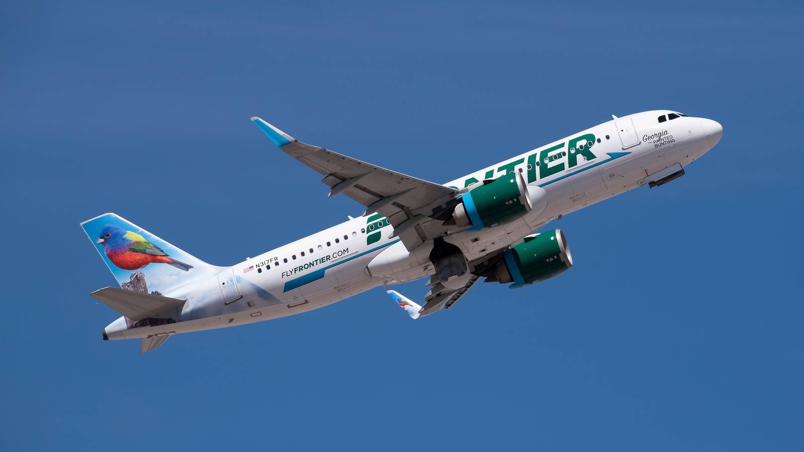 Frontier Airlines Pilot Arrested On Assault Warrant At Houston George ...