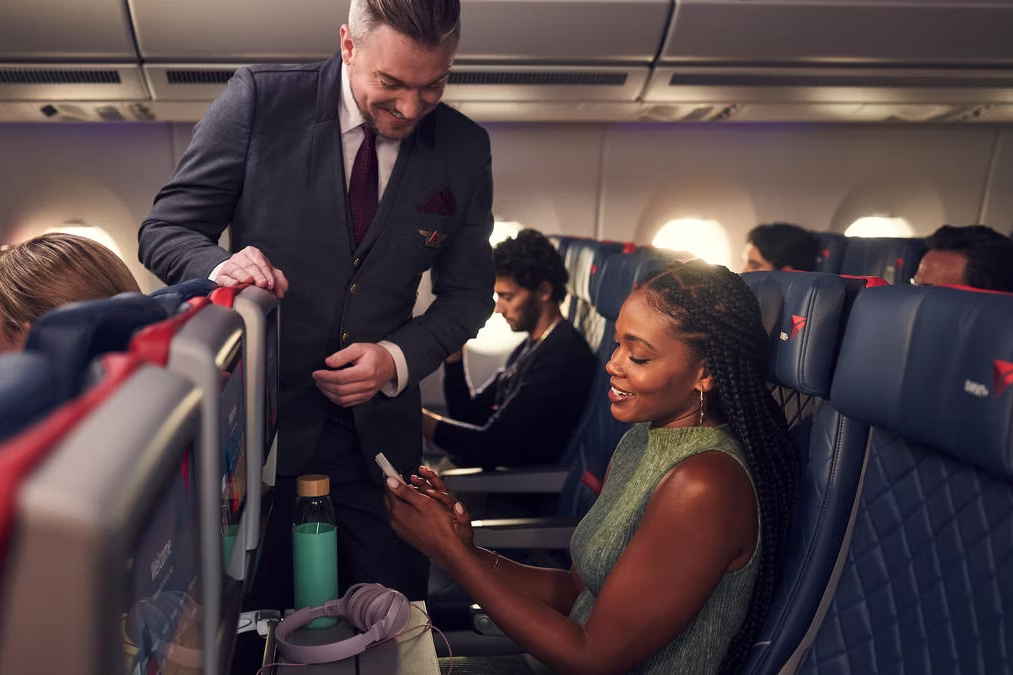 Cabin Crew Through The Ages: A Brief History of Flight Attendants