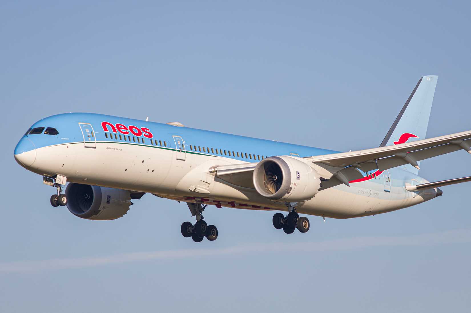 Palermo-New York On A Boeing 787-9 Dreamliner: Neos Launches The Only ...