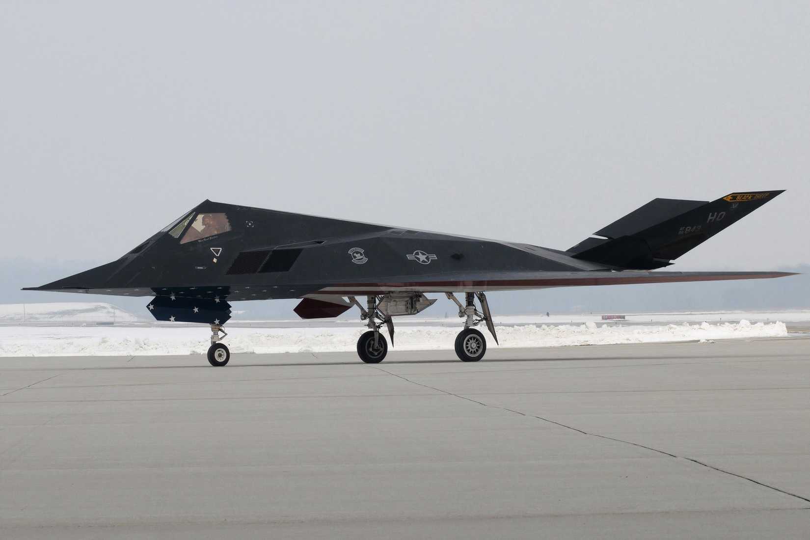 How A Dogged Serbian Commander Shot Down The Stealthy US F-117 ...