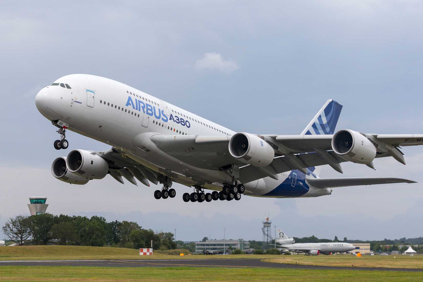EASA Calls For Check Of Airbus A380 Landing Gear Cracked Sealant