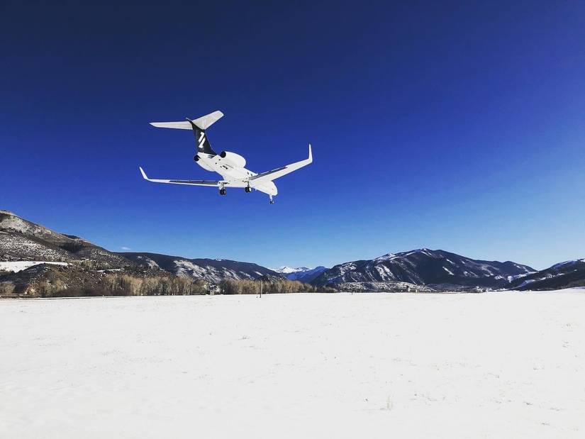 Flying To The Mountains: A Guide To Aspen Pitkin County Airport