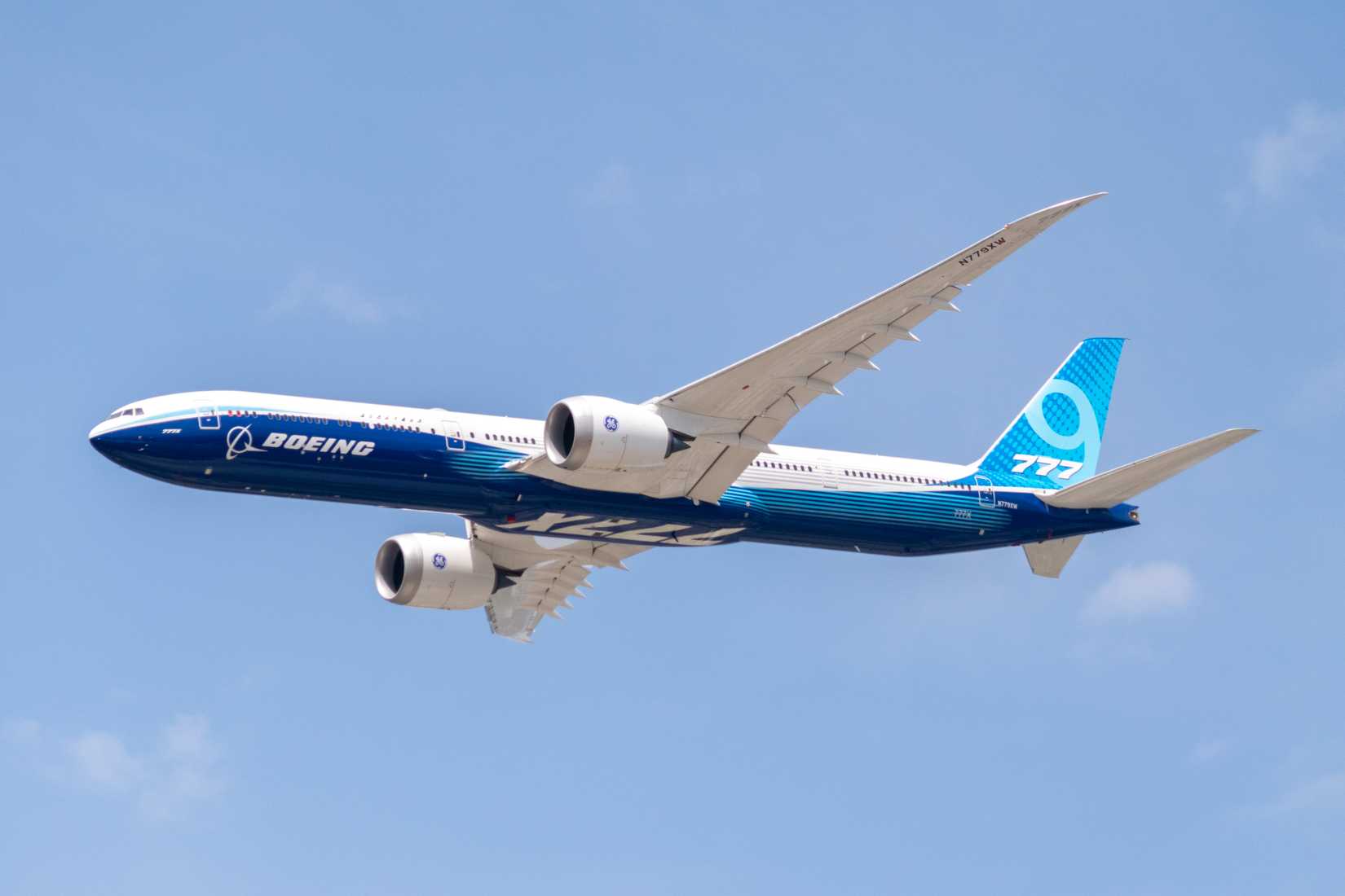 Boeing 777X Test Fleet Grounded After Severed Engine Thrust Link ...