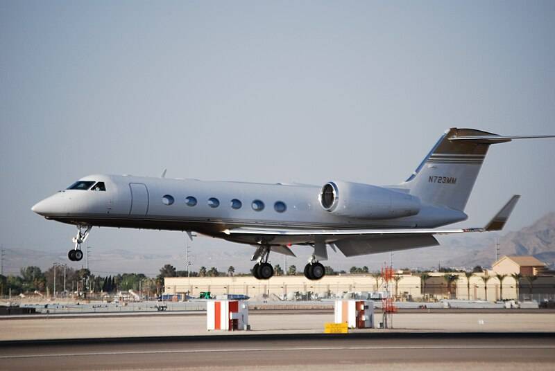 Mid-Size Gulfstream: What Made the Gulfstream G350 So Special?
