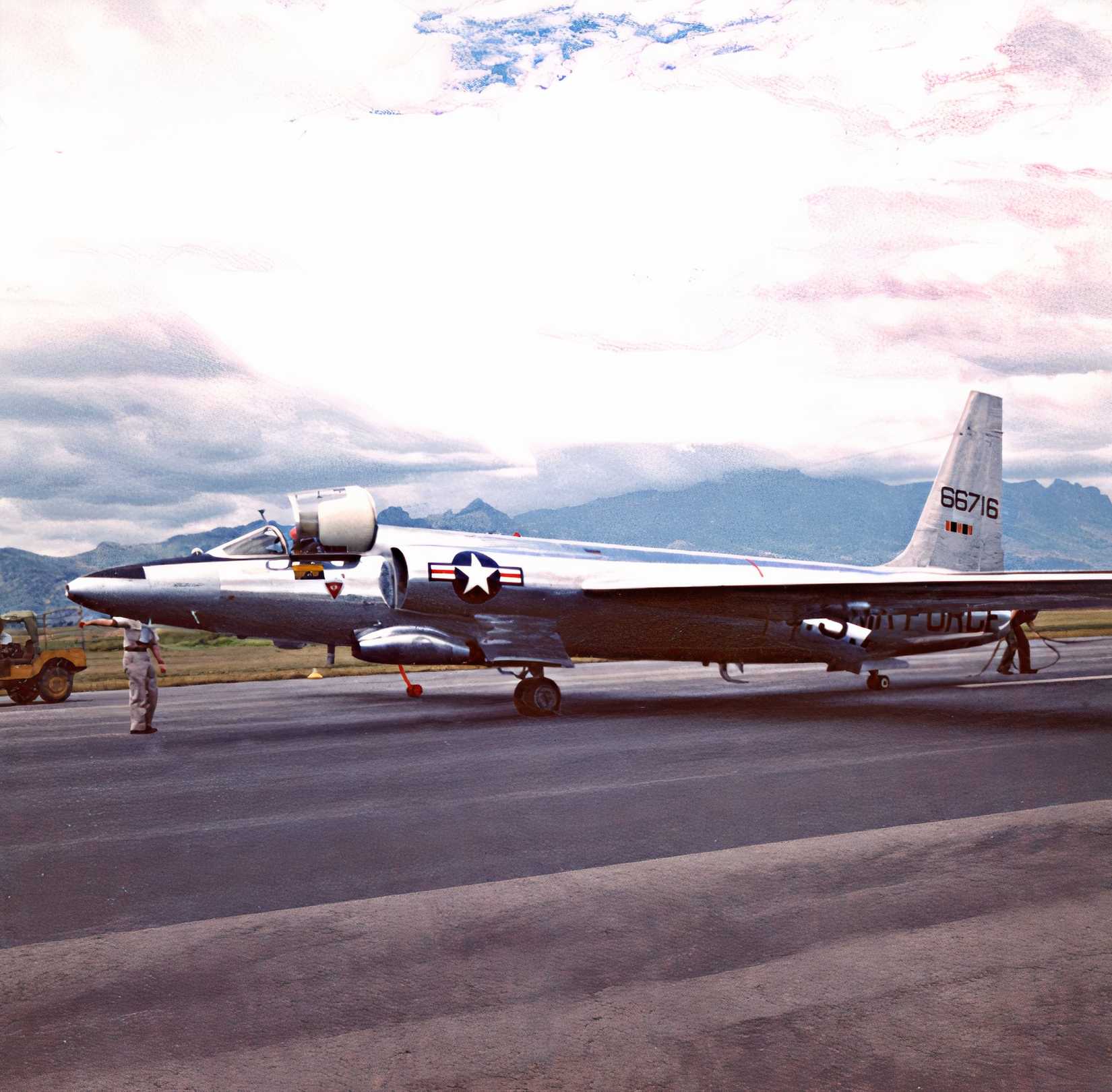 5 Fascinating Facts On The Sleek USAF U-2 Dragon Lady Spy Plane