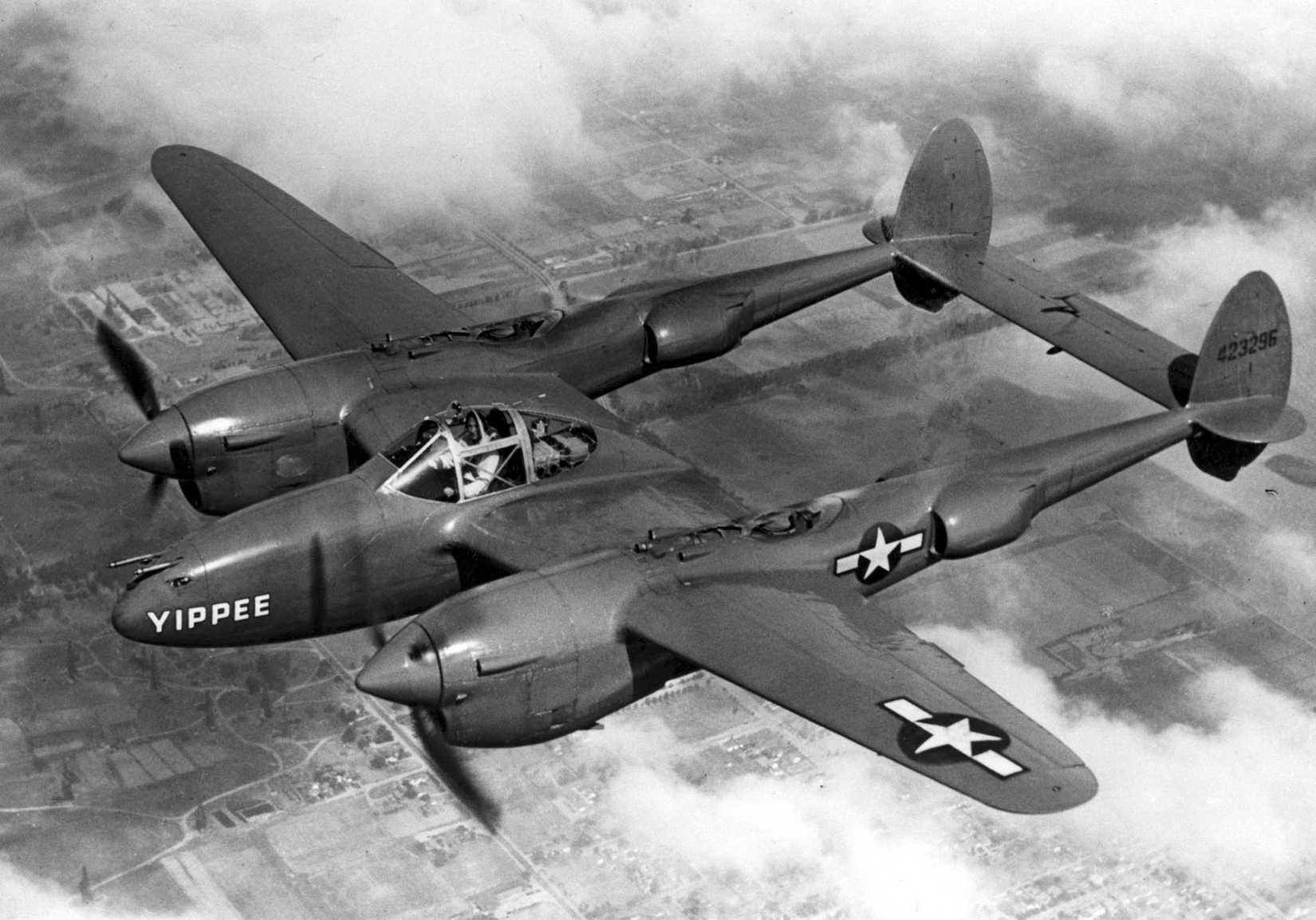 History: USA WWII Ace Major Richard Bong & The Lockheed P-38 Lightning