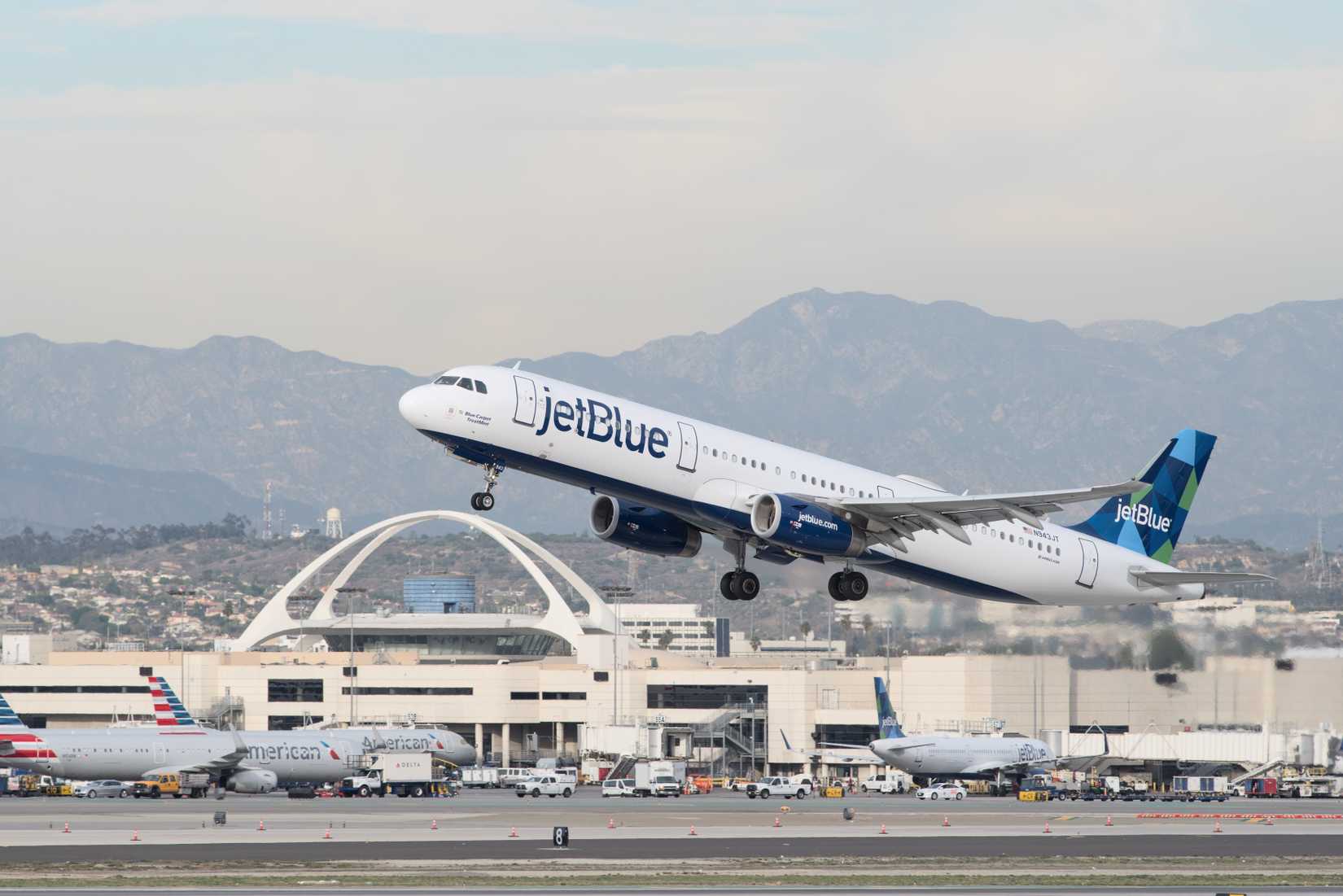 JetBlue CEO Calls For ATC And Outdated Tech Overhaul As Trump Prepares ...