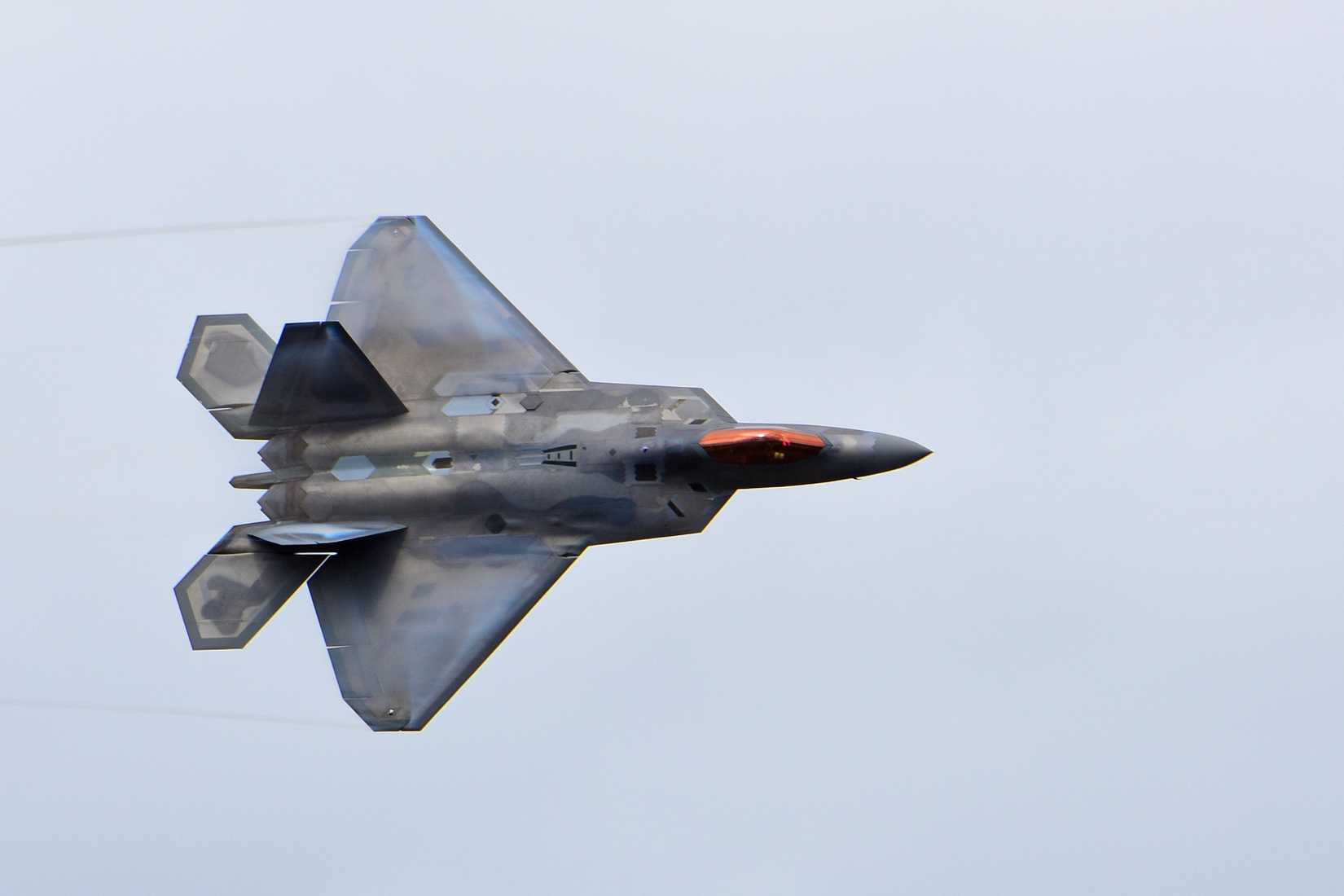 5 US Fighter Jets With Long-Range Capabilities